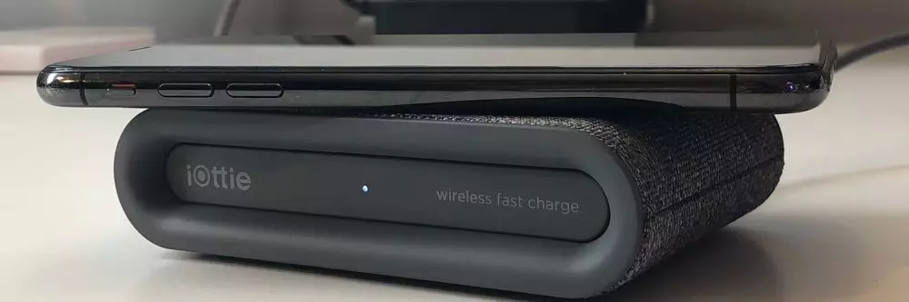 Iloiloga: iOttie's iON wireless chargers o ni filifiliga faʻapitoa e mafai ona totogi sili atu nai lo na o lau iPhone 72785_2