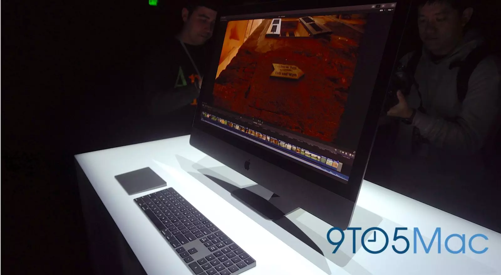 iMac Pro: қолма-қол ақшаны үнемдеңіз және B&H/Expercom дүкенінен сатып алыңыз, жедел жадты тек Apple жаңартуы мүмкін 75111_1