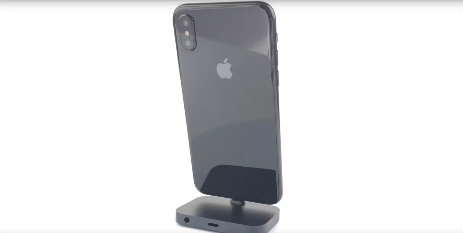 ანგარიში: iPhone 8-ის წარმოებასთან დაკავშირებული პრობლემების ფონზე, Apple ყიდულობს საკუთარ აღჭურვილობას მომწოდებლებზე გასაქირავებლად 76234_1