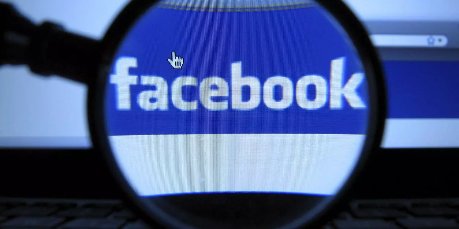 “Facebook” -yň siz hakda bilýänleri we ähli maglumatlaryňyzy nädip göçürip almalydygy 76480_1