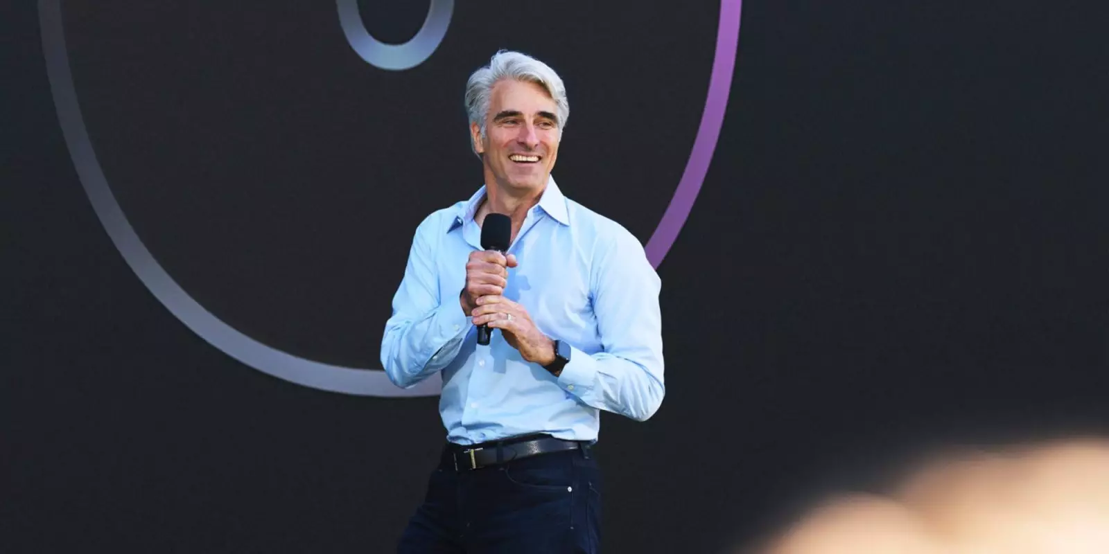 ئالما VP Craig Federighi