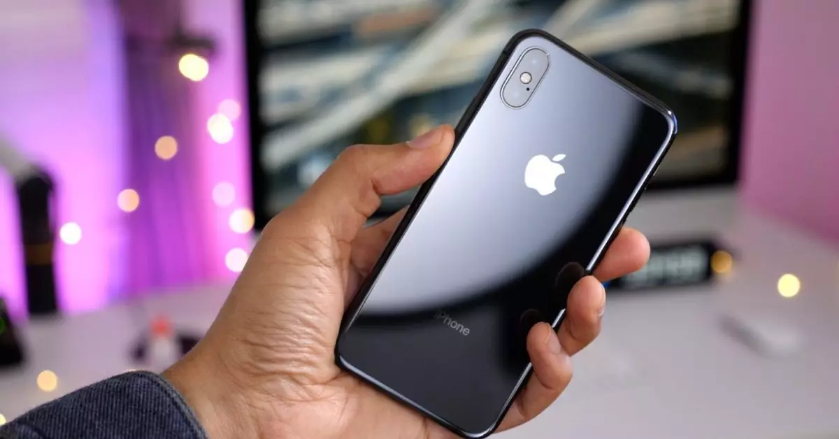 Qualcomm က ခရက်ဒစ်မပါဘဲ မူပိုင်ခွင့်တင်ထားတဲ့ သူ့ရဲ့ အင်ဂျင်နီယာဟောင်းက နည်းပညာကို ပူးတွဲဖန်တီးခဲ့တယ်လို့ Apple က ပြောပါတယ်။