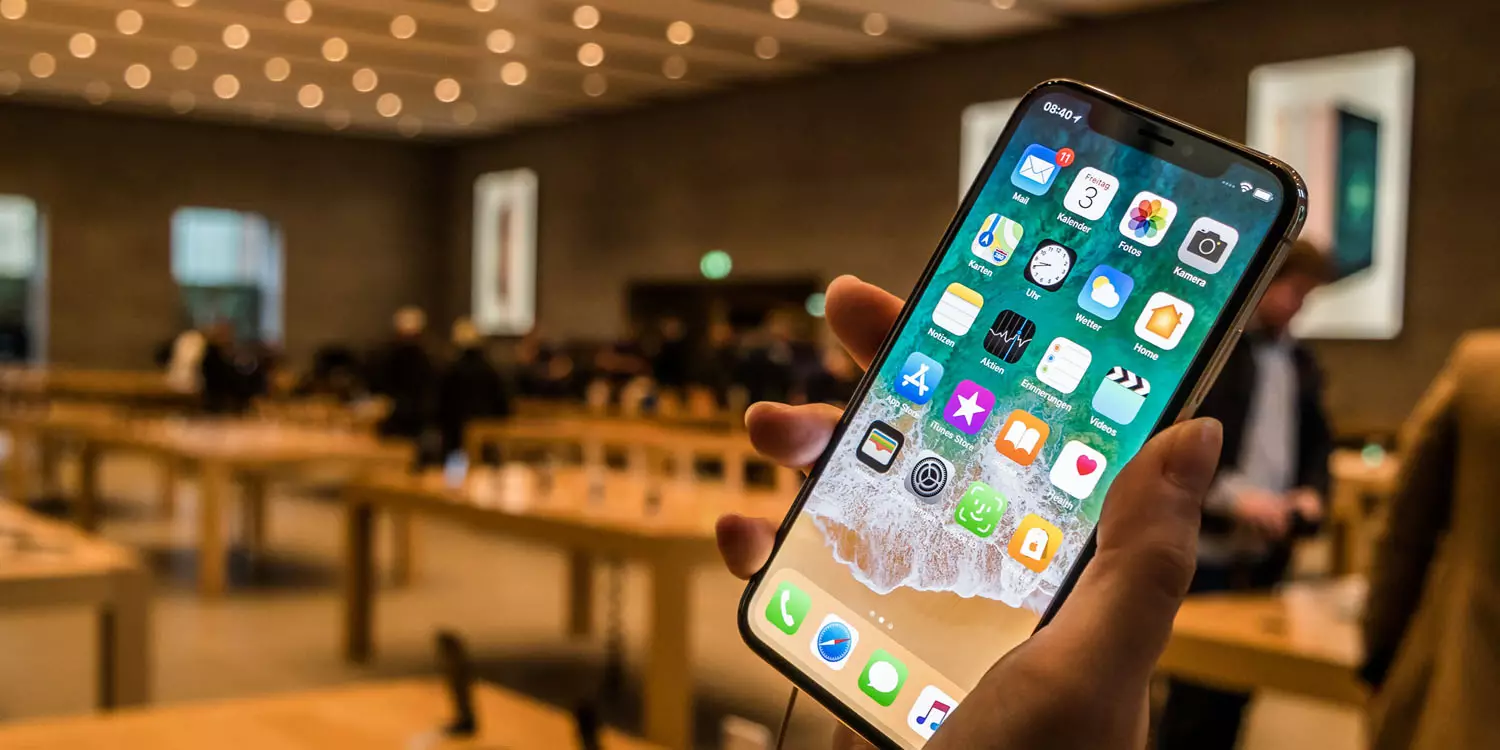 Informe: Nuevo iPhone LCD de 6.1 pulgadas con sensor táctil de película delgada deportiva con relación 18:9 78883_1