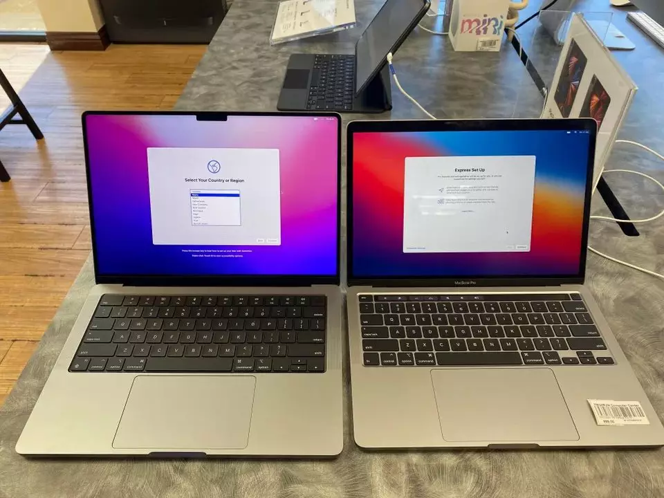 Аввалин видео ва аксҳои кушодаи нави 14-дюймаи MacBook Pro 7923_2