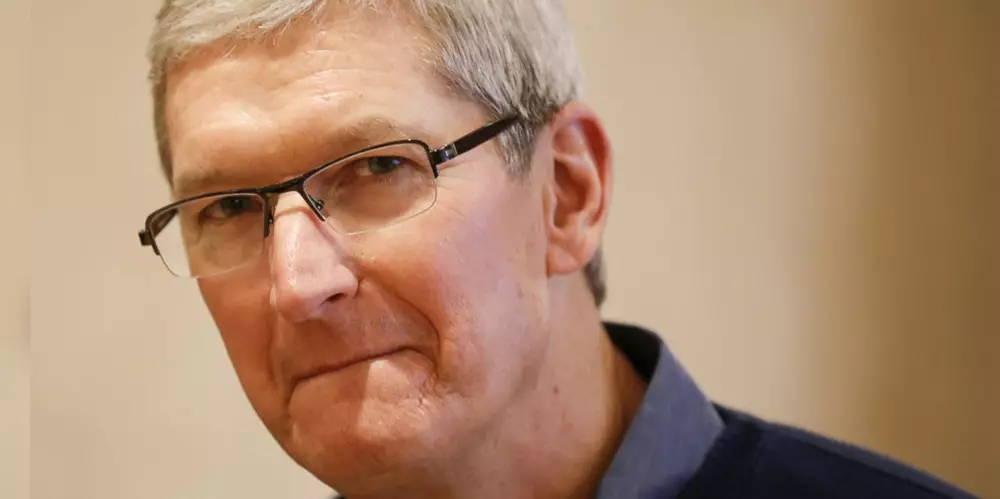 Tim Cook daalt van #8 naar #53 in werknemersbeoordelingen van CEO's, maar blijft populair 79369_1