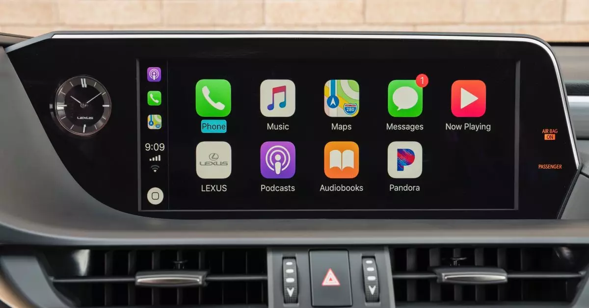 Lexus manomboka ny CarPlay amin'ny sedan ES farany, 12.3-inch widescreen azo ampiasaina, tsy misy fikasihana