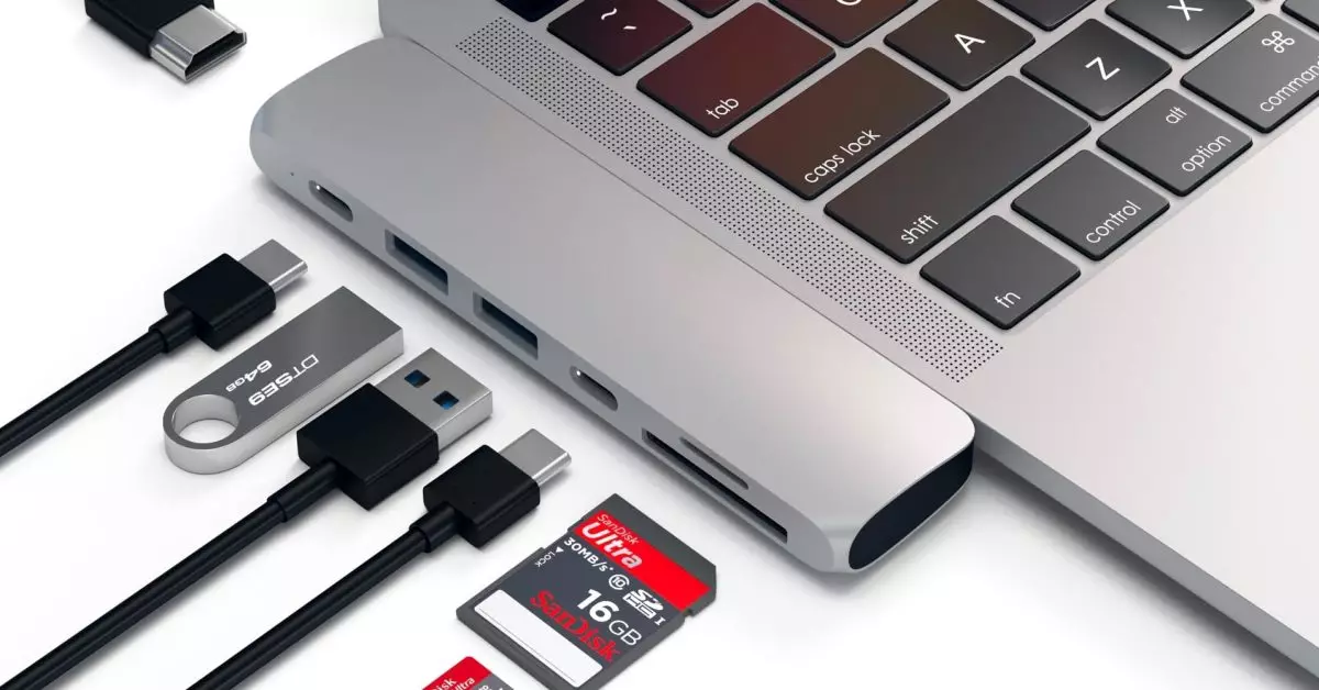 Hab Pro baharu Satechi mengembangkan MacBook Pro 2016 melepasi port USB-C