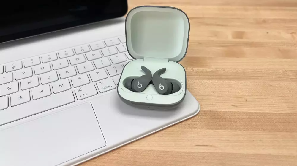 Poll: Dab tsi yog koj nyiam Apple / Beats wireless earbuds? 8466_10