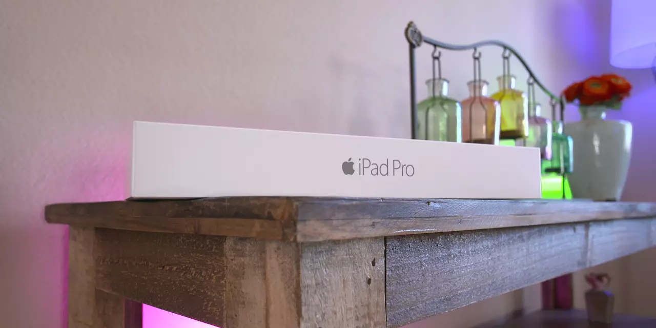 iPad Pro ကို unboxing နှင့် ပထမဆုံး အထင်အမြင်များ [ဗီဒီယို] 8680_1