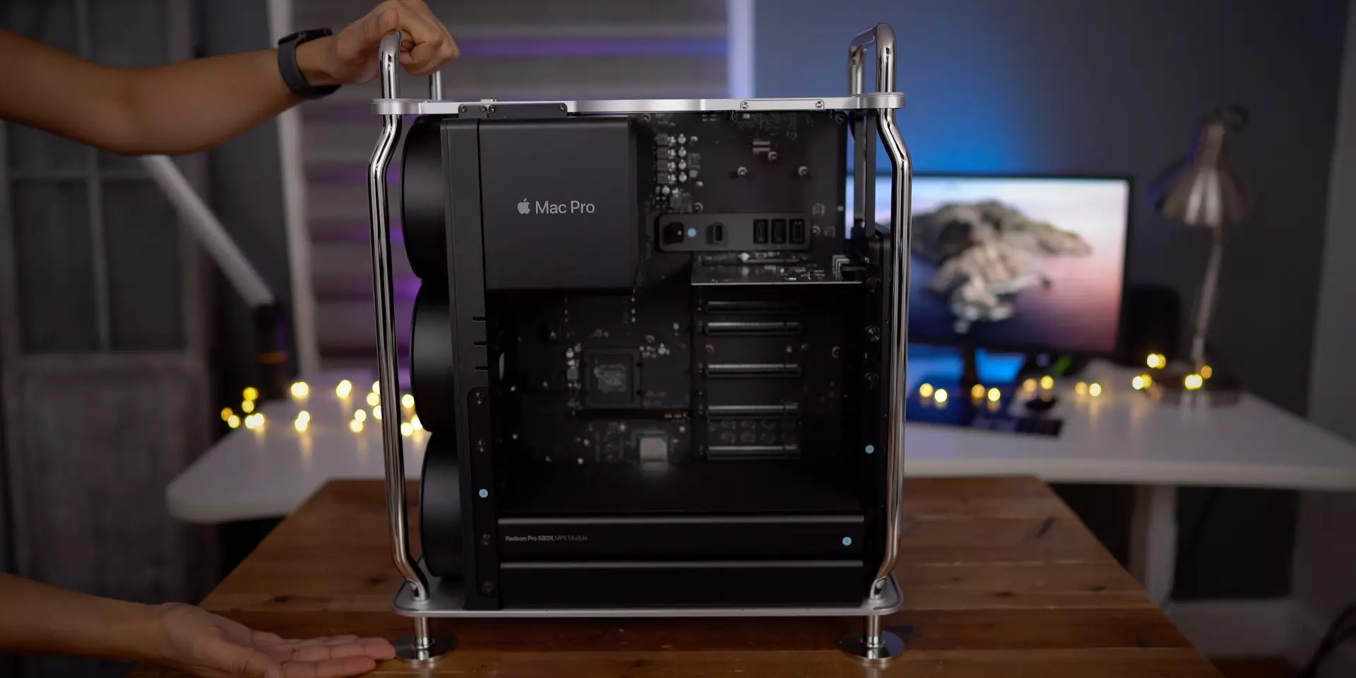 Mac Pro එක ඇතුලේ