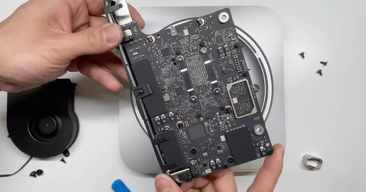 M1 Mac mini Teardown اولین نگاهی به اجزای داخلی باریک نشان می دهد